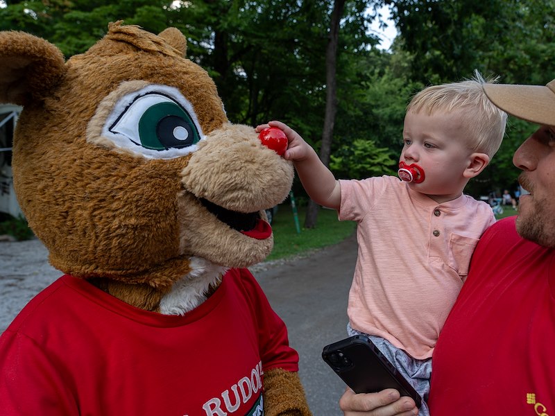 RV Resort in Santa Claus, IN - Sun Outdoors Lake Rudolph