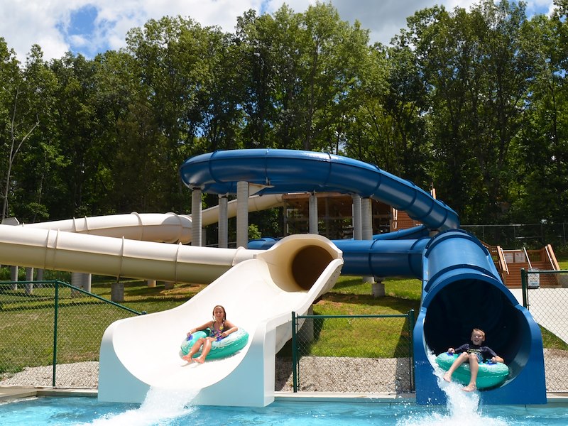 RV Resort in Santa Claus, IN - Sun Outdoors Lake Rudolph