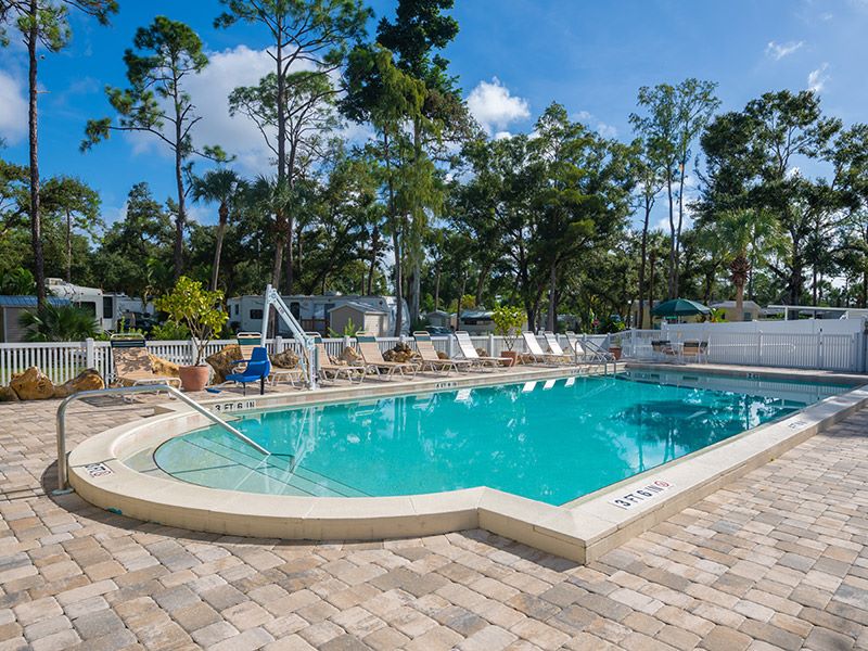 RV Resort in Naples, FL - Sun Retreats Naples
