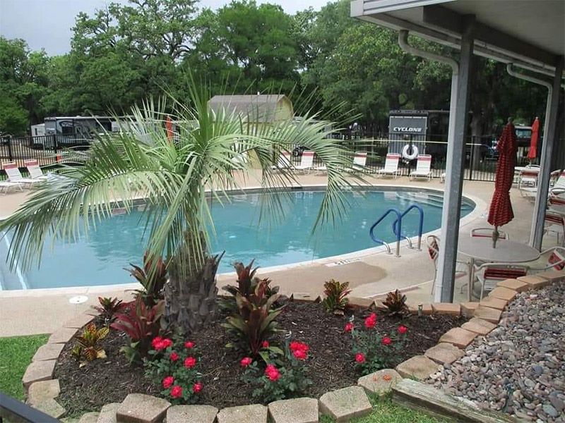 RV Resort in Arlington, TX - Treetops