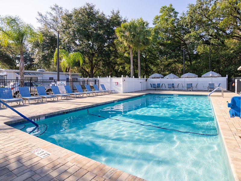 RV Resort in Zephyrhills, FL - Waters Edge