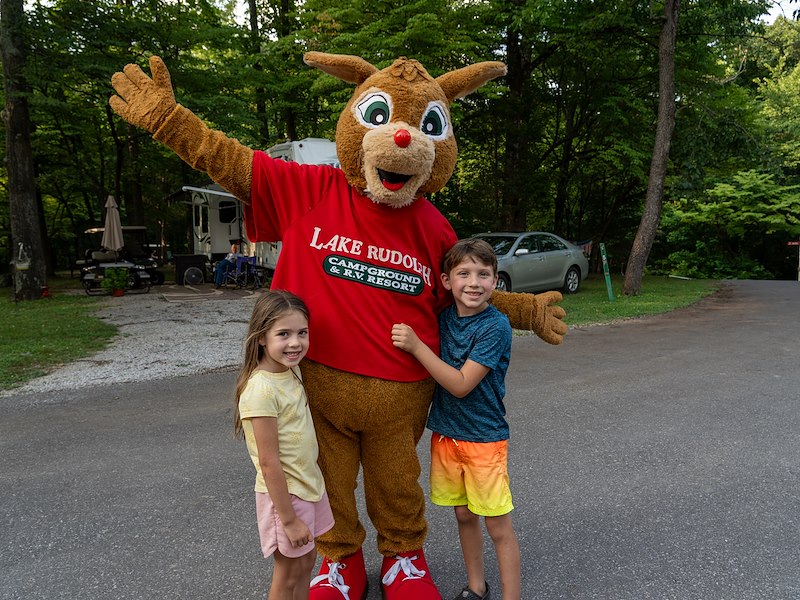 Amenities in Sun Outdoors Lake Rudolph, Santa Claus, IN