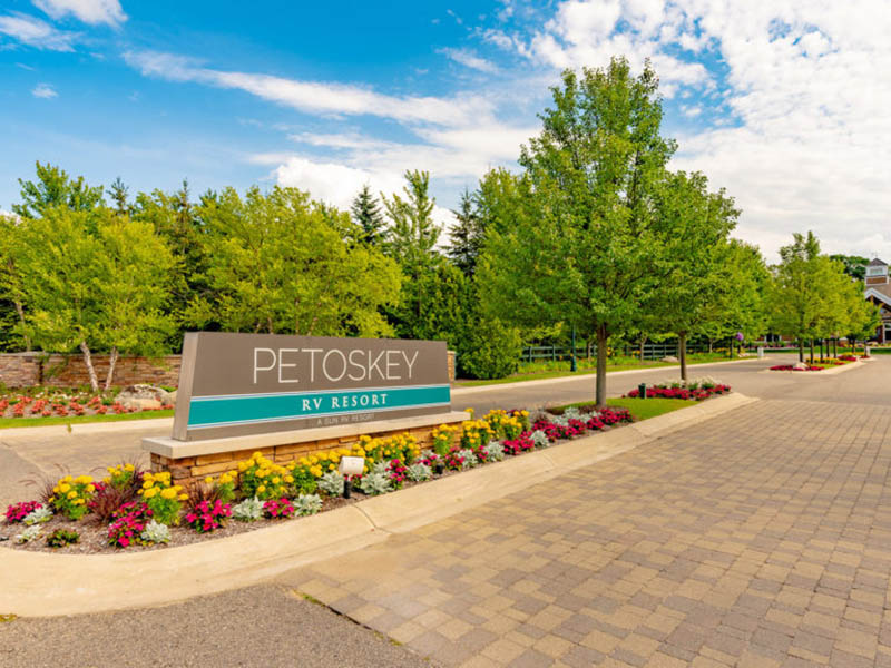 RV Resort in Petoskey, MI - Sun Outdoors Petoskey Bay Harbor