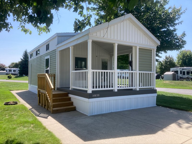 RV Camping Resort in Michigan | Sun Retreats Silver Lake